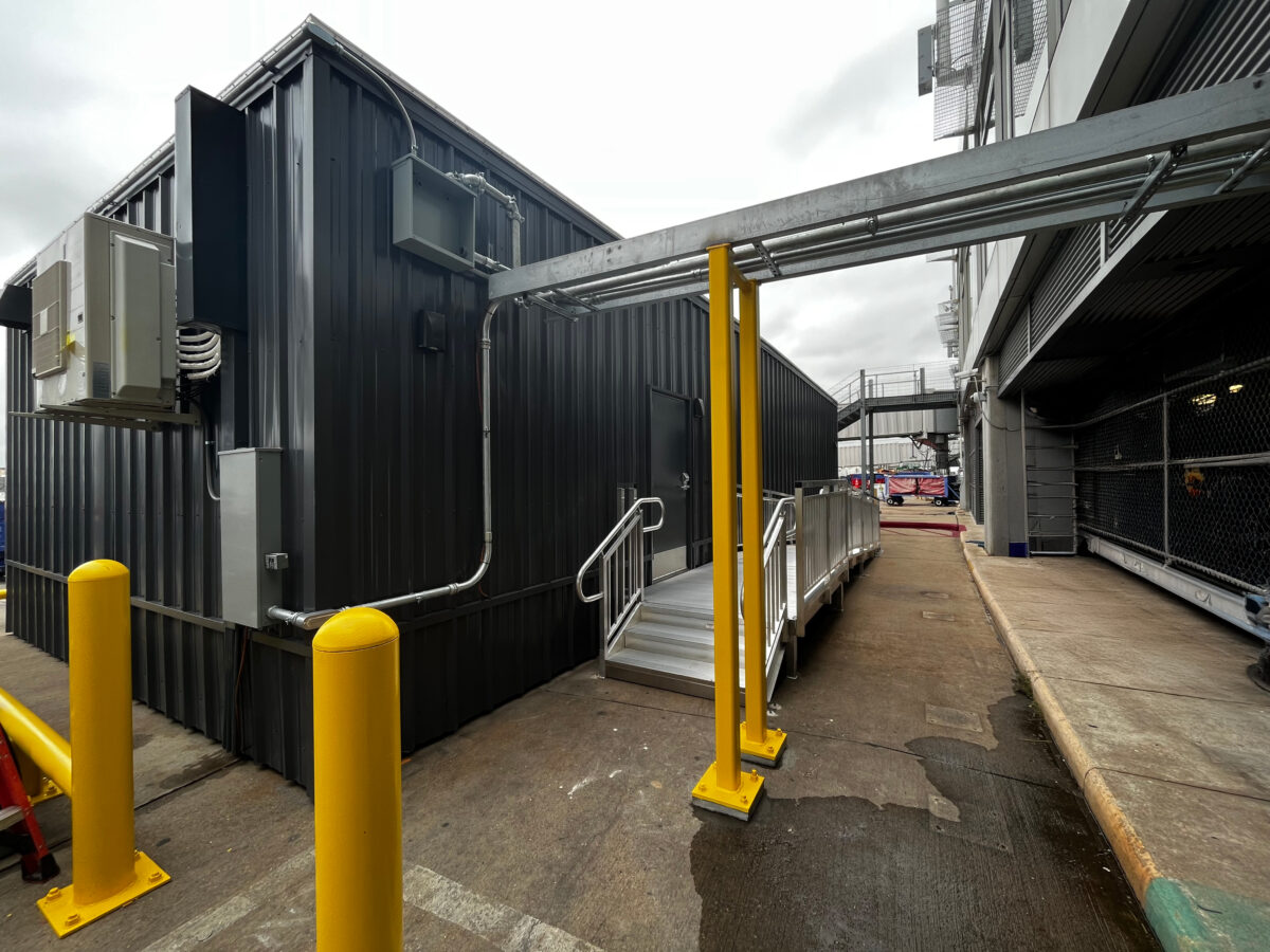 Airline Company Locker Room – Sunbelt Modular